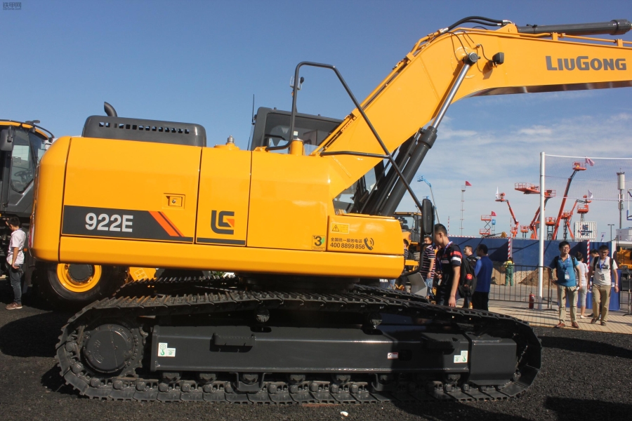BICES 2017：柳工经典热销机型CLG922E挖掘机魅力不减_铁甲工程机械网